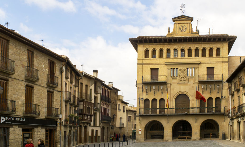 Olite & the Royal Palace | Navarre Tourism Guide